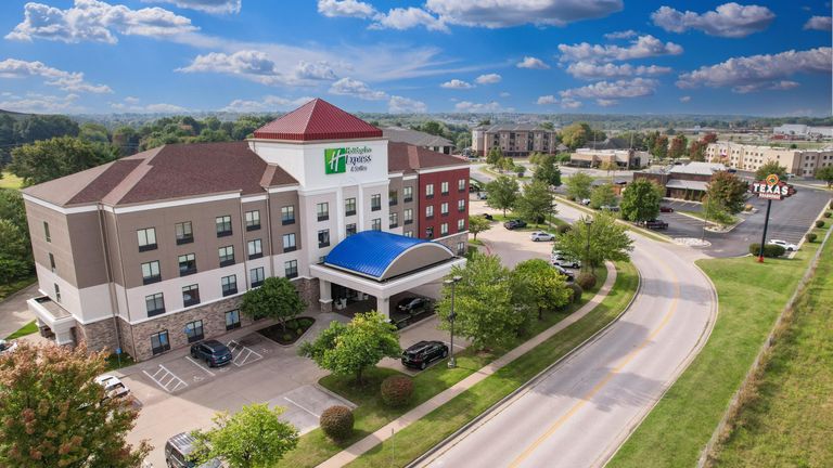 Holiday Inn Express & Suites Springfield-Medical District By IHG a ...
