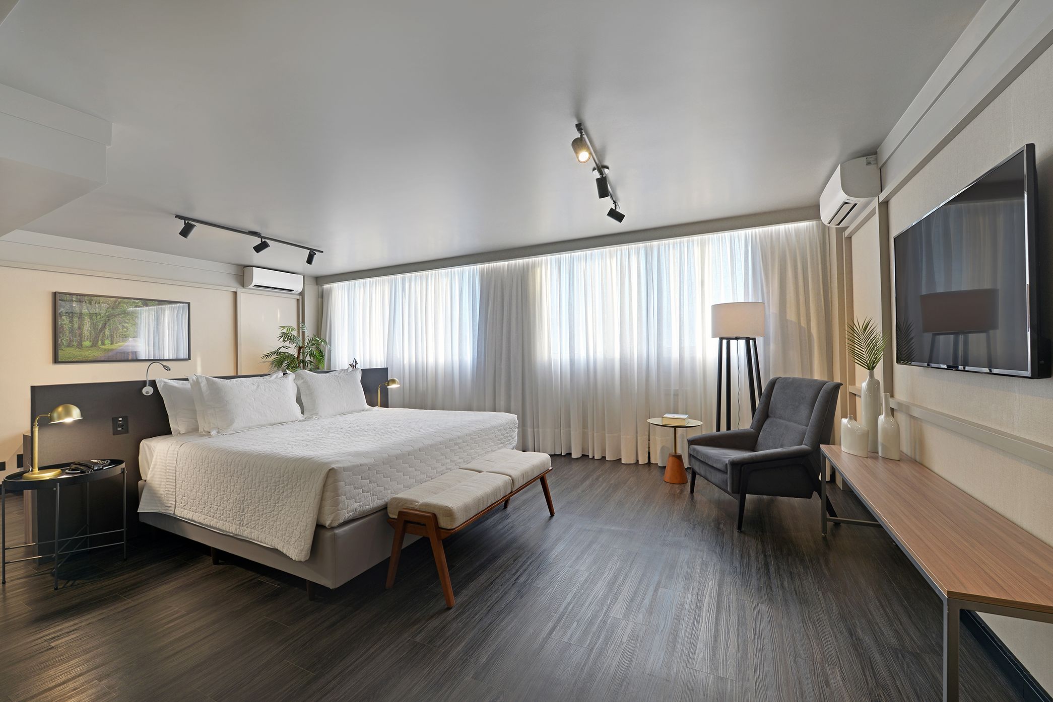 Hotel Deville Business Maringá a partir de R$ 120 (R̶$̶ ̶4̶4̶7̶). Hotéis em Maringá - KAYAK